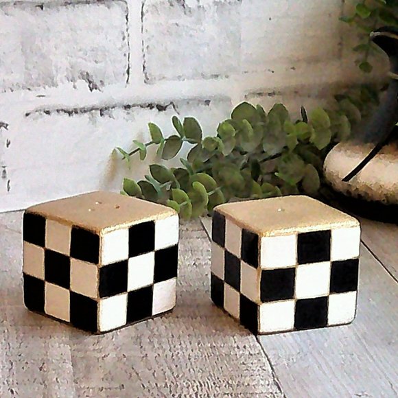 The Crafty Hobbit | Kitchen | Vintage Check Ceramic Salt Pepper Shakers ...